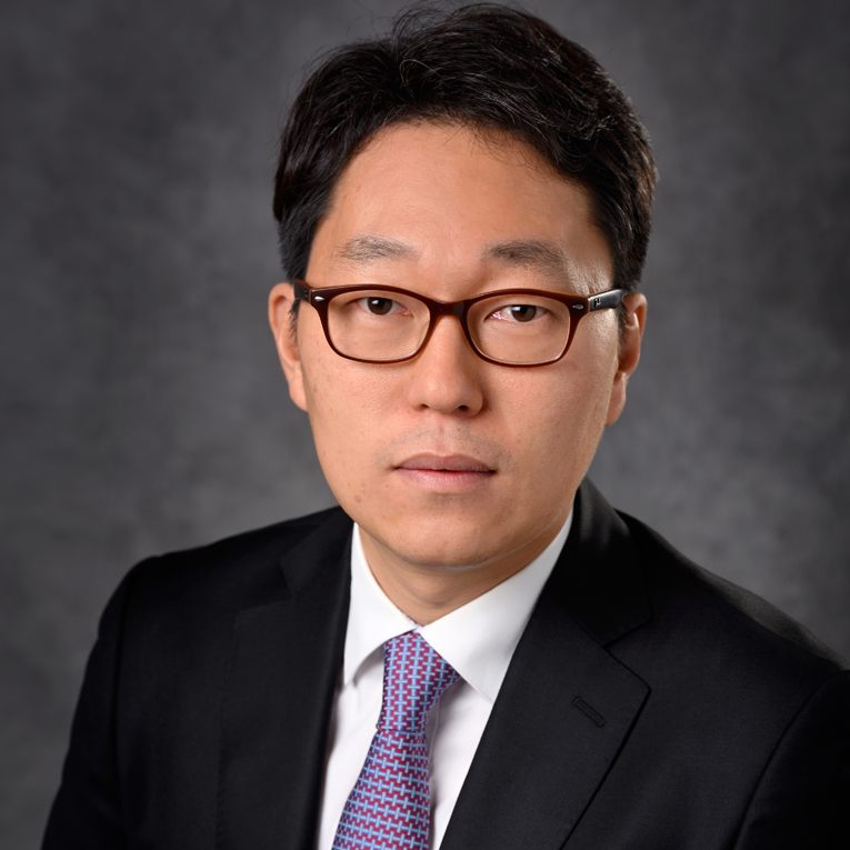 Taeho Kim – IQ