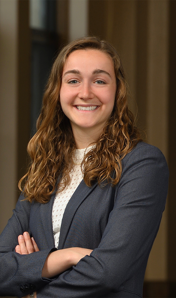 Steffke earns Marshall scholarship – IQ